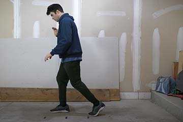 Top 37 shuffle dance moves | Hiplyst